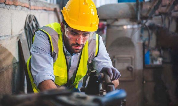 Best Practices for Operator Safety Around CNC Machines