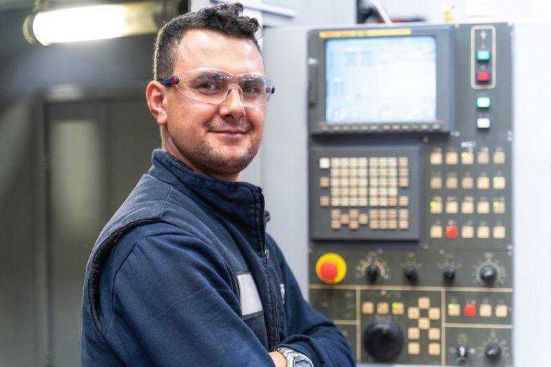 What Is a CNC Lathe Turret & How Does It Work?